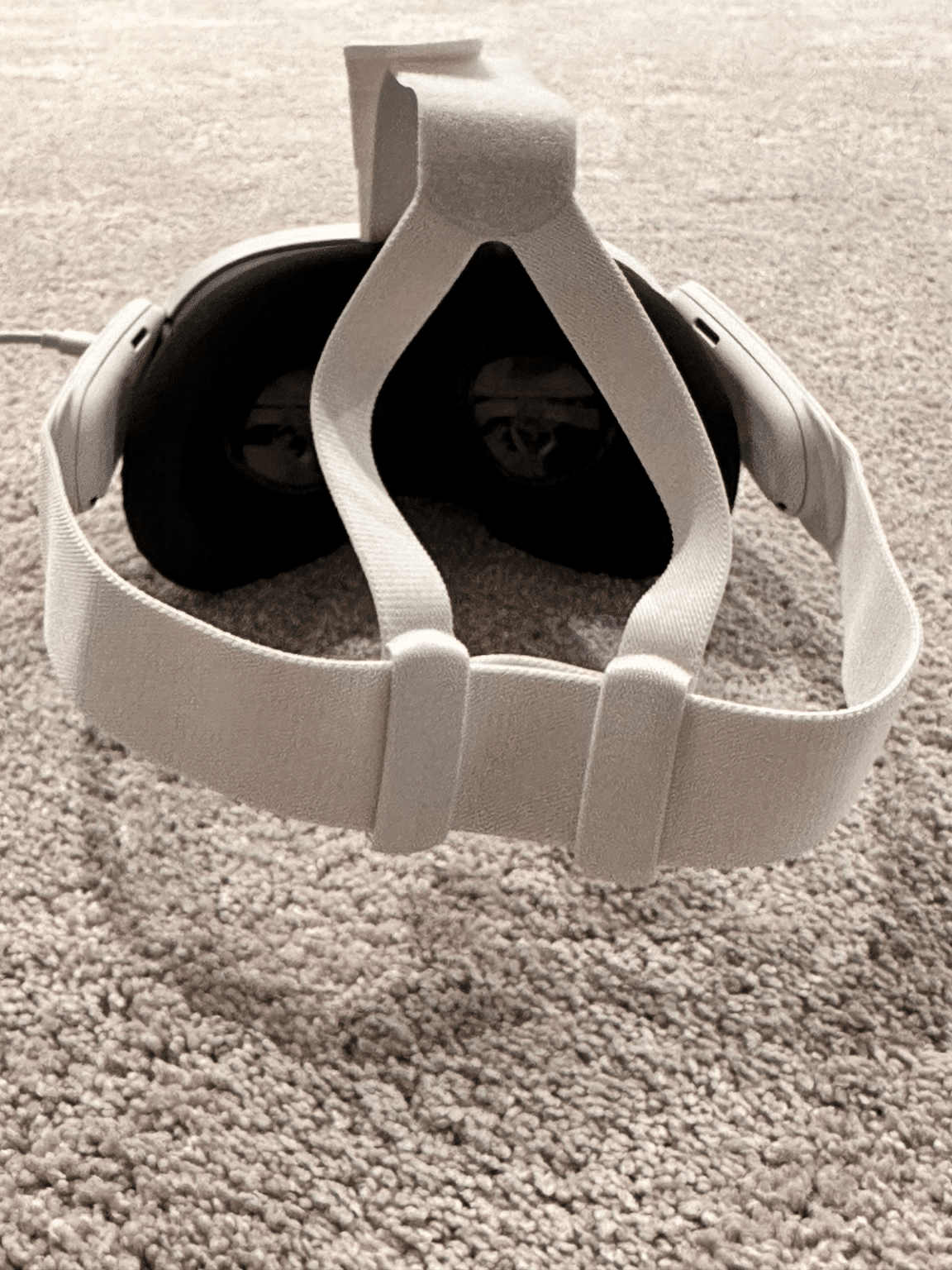 How to Tighten the Meta Quest 3 Head Strap (Tutorial)