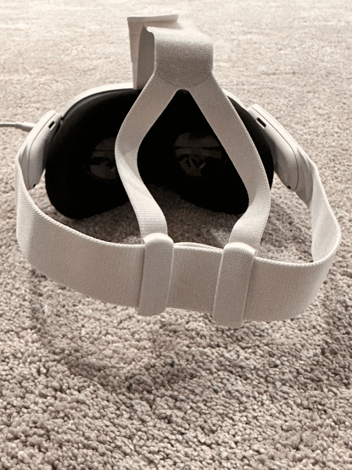 How to Tighten the Meta Quest 3 Head Strap (Tutorial)