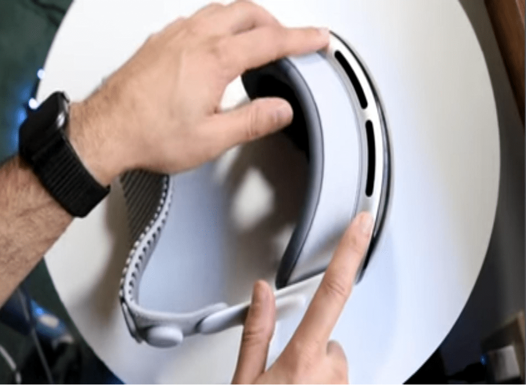 How to Cycle Power On Your Apple Vision Pro